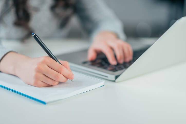 Career Training Programs: Online vs Classroom Learning